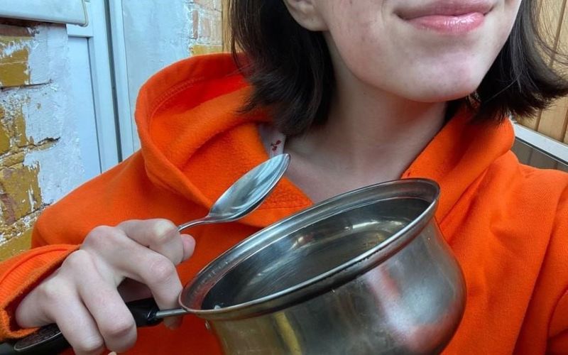 У Росії жінки протестують проти мобілізації чоловіків за допомогою ...